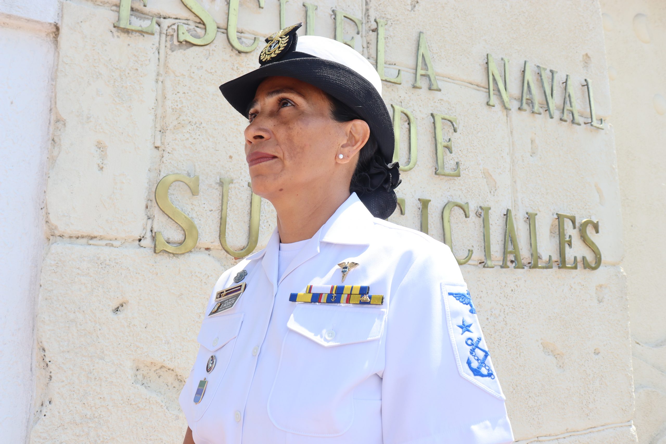 Enith Acosta, una Mujer imparable que hace historia en la Armada de ...